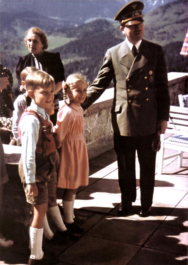 Der Führer in Farbe